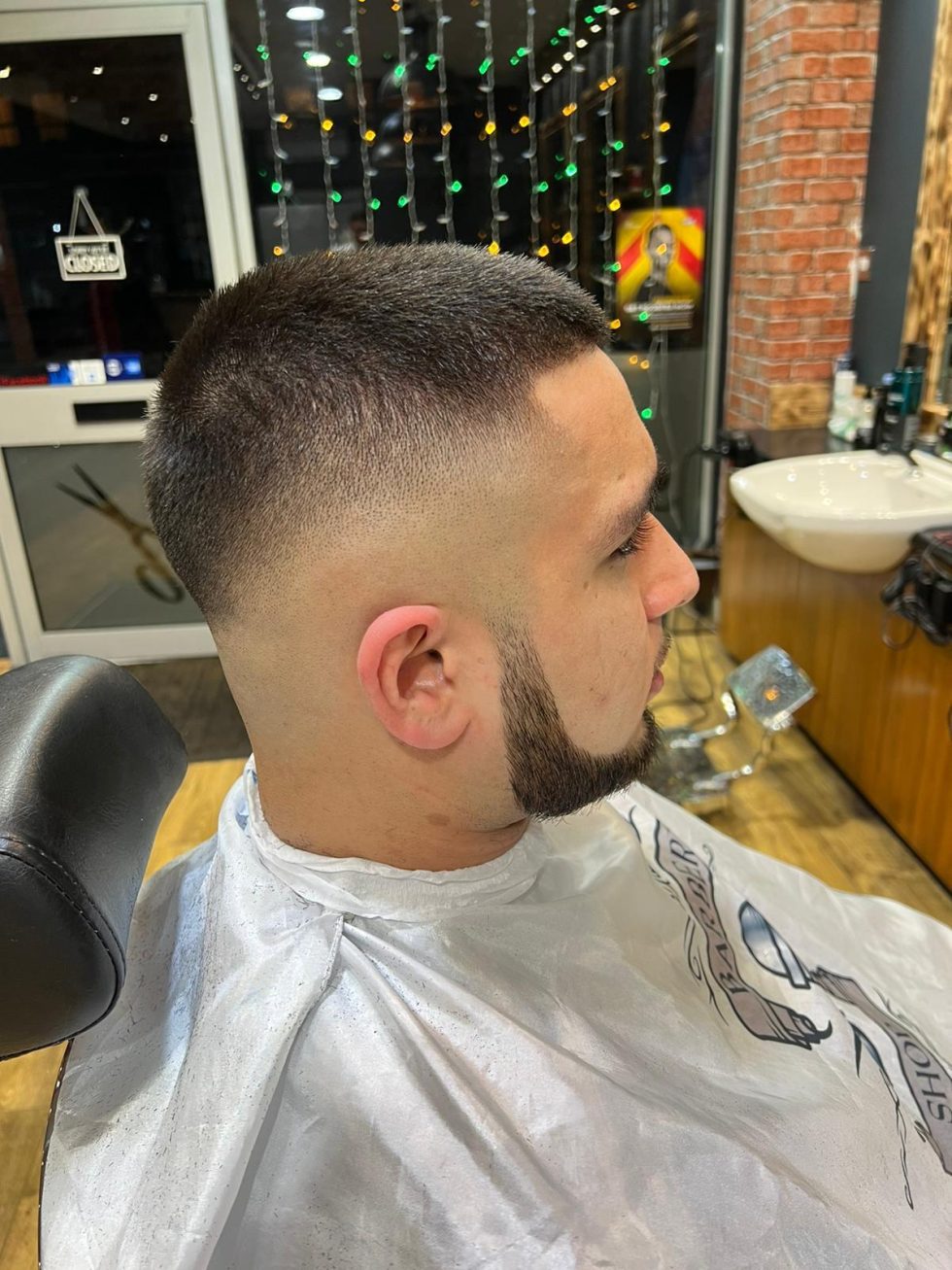 THE BARBER 2 SHEPHERD'S BUSH Our expert barbers offer the full ...